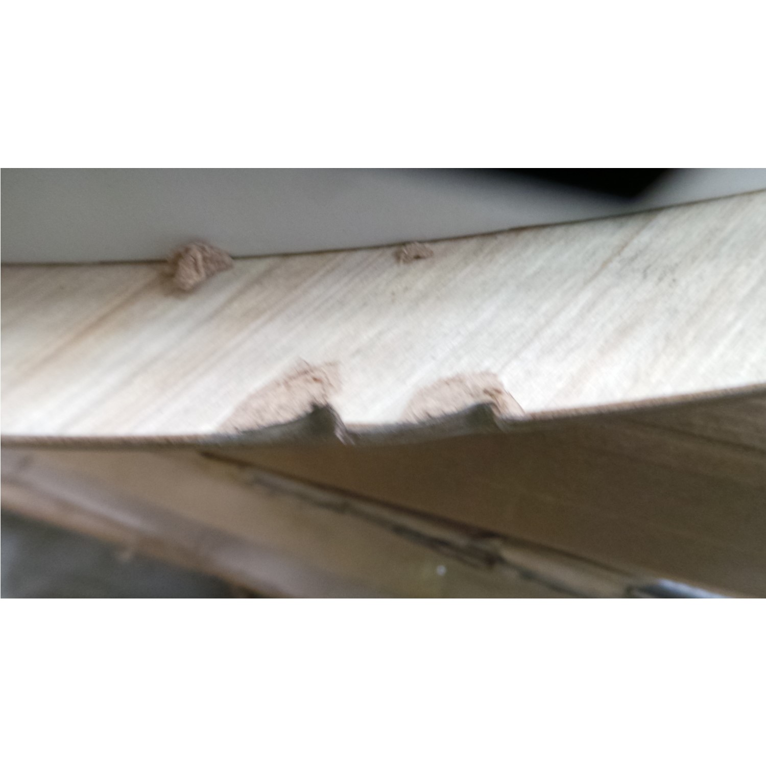 GRADE A2 - Rhode Island Solid Wood Extendable Round 6 Seater Dining ...