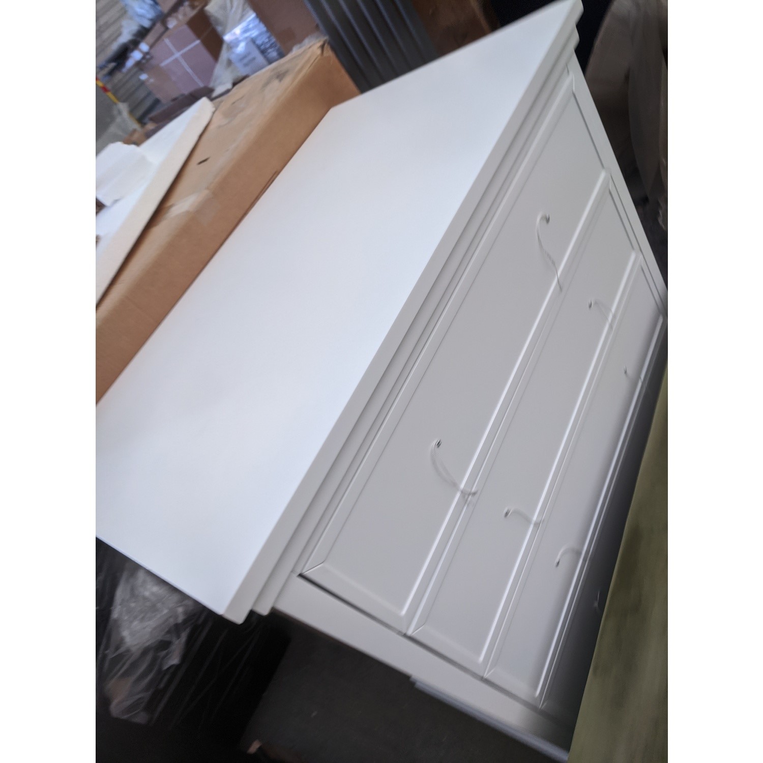 GRADE A2 - Tall White Painted Chest of 5 Drawers - Georgia - Furniture123