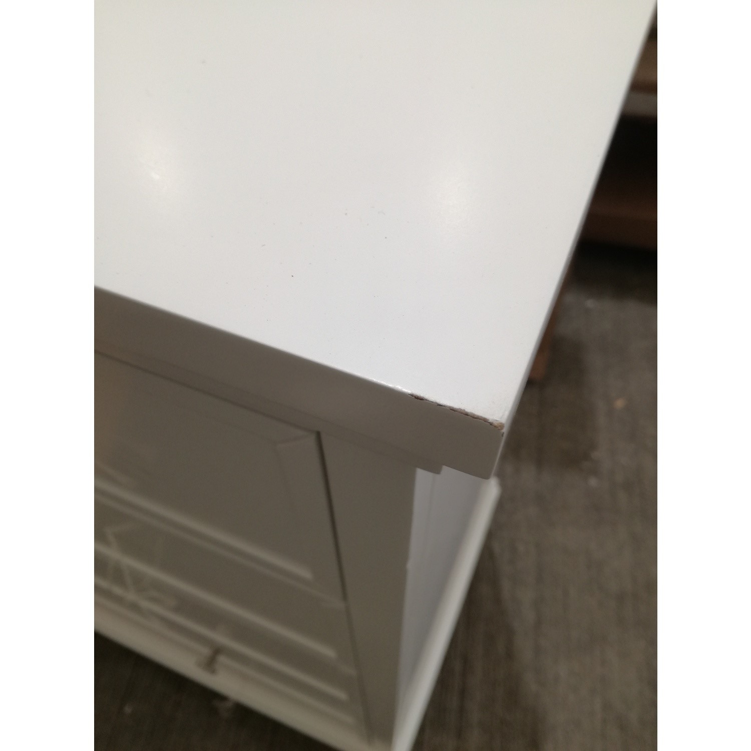 GRADE A2 - Tall White Painted Chest of 5 Drawers - Georgia - Furniture123