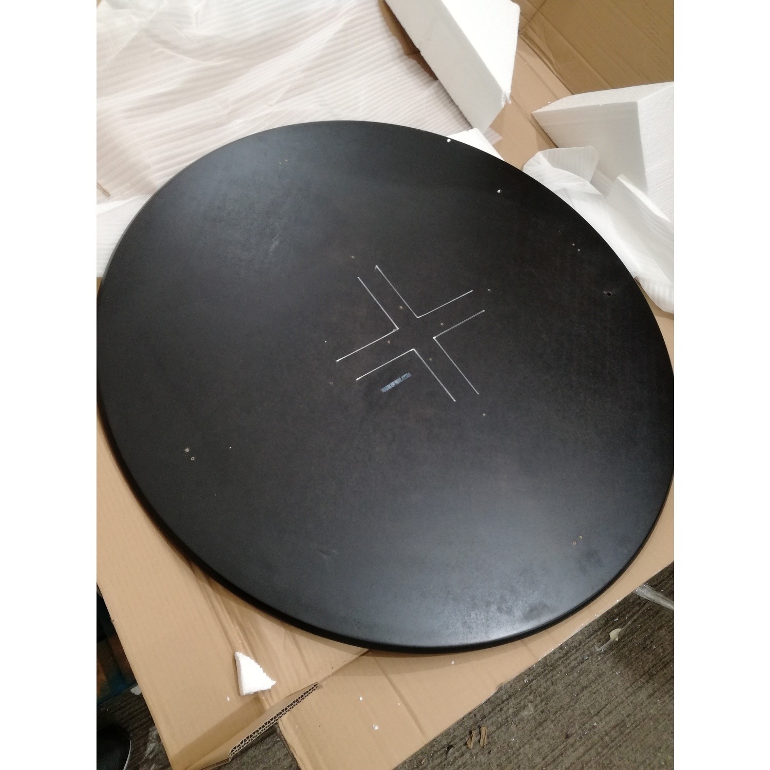 GRADE A2 - Small Round Black Dining Table - Seats 4 - Karie - Furniture123