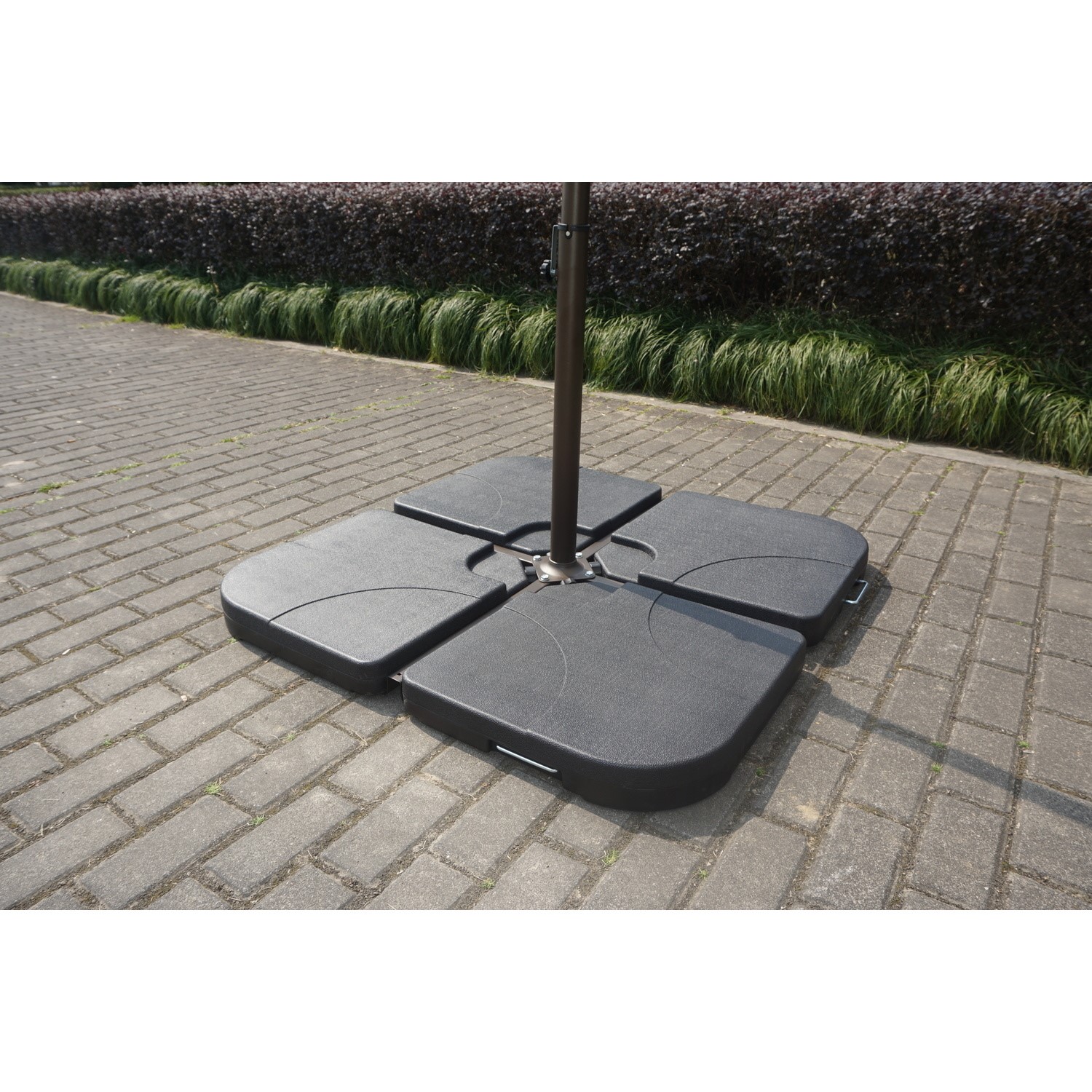 GRADE A1 - Large Cream Cantilever Outdoor Parasol - Weighted Base ...